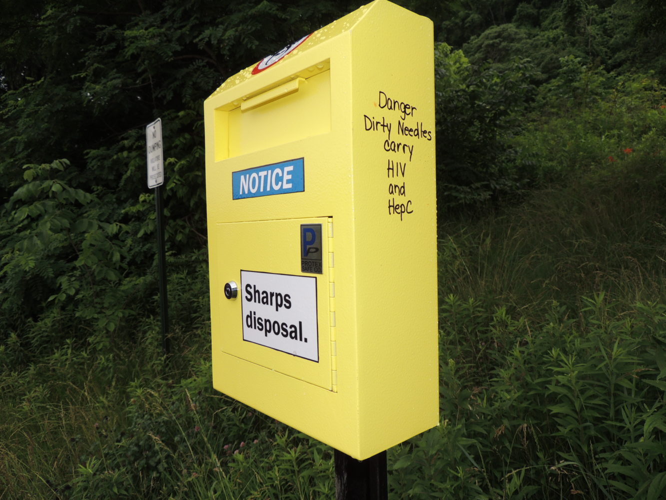Bellaire’s yellow boxes collect 2,500 needles since installation | News ...